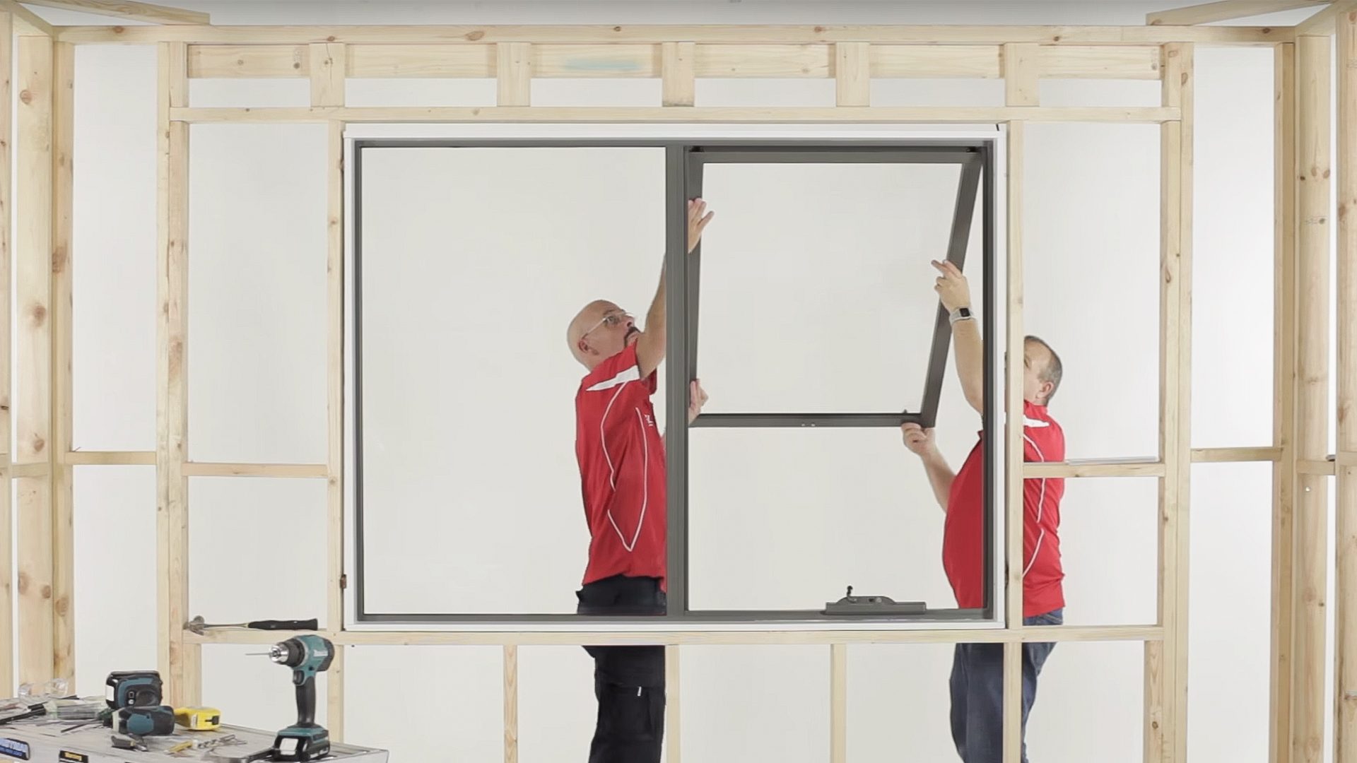 How to Adjust an A&L Boutique Awning Window - A&L Windows